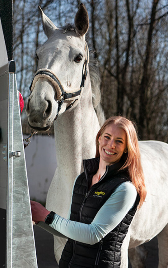 Humbaur | Pferdeanhänger der Premiumklasse von Humbaur – PEGASUS 2400, 2700 und 2700 S